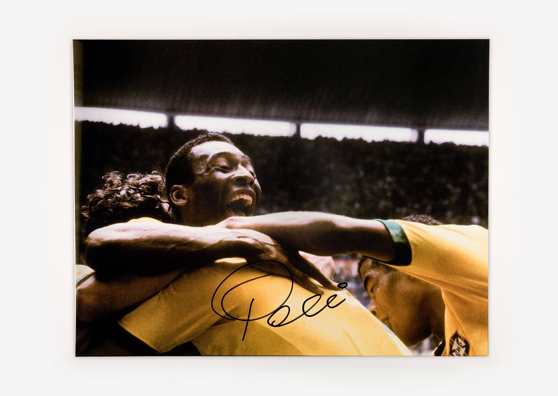 Pele Signed Photo | Giftagram